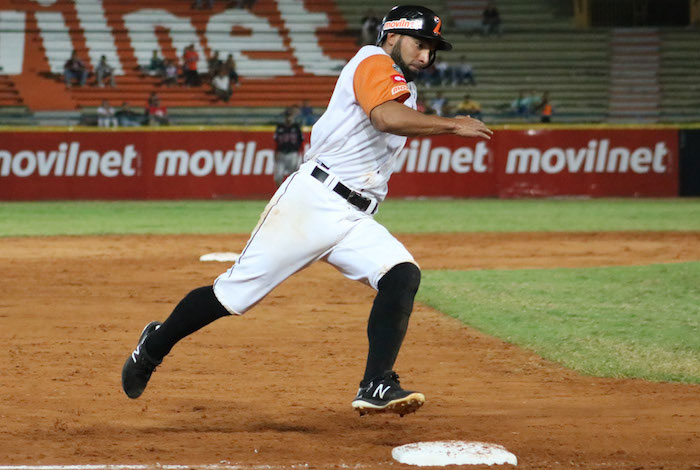 Las Águilas dejaron en blanco a Caribes – Correo del Caroní