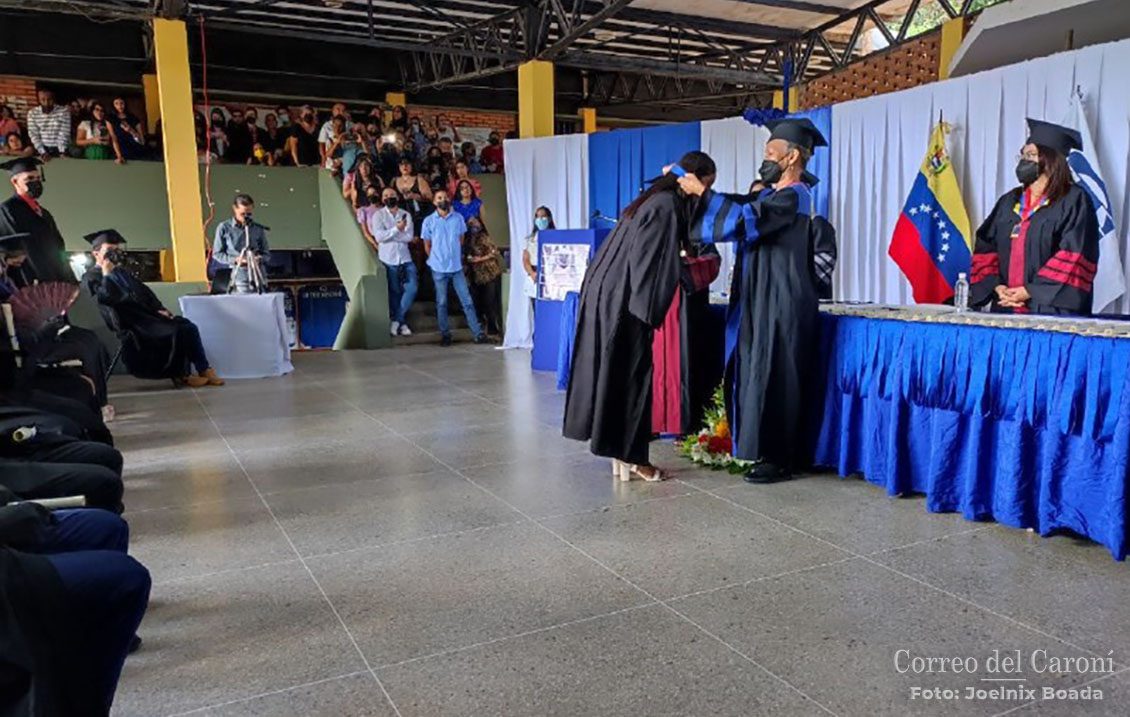 UNEG gradúa a más de 200 profesionales por segunda vez en este 2022 ...